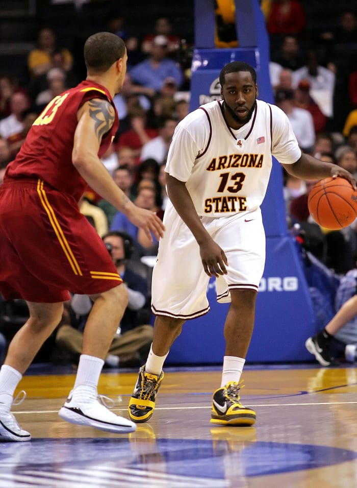 The Top 16 Sneaker Legends in College Basketball History - Sports ...