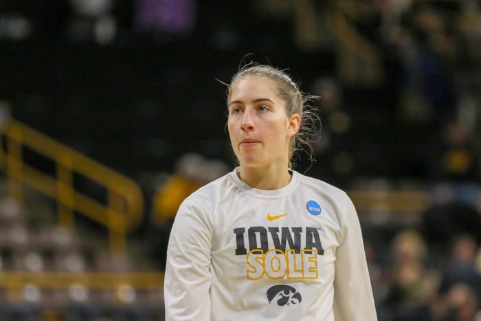 Kate Martin Leads By Example - Sports Illustrated Iowa Hawkeyes News ...