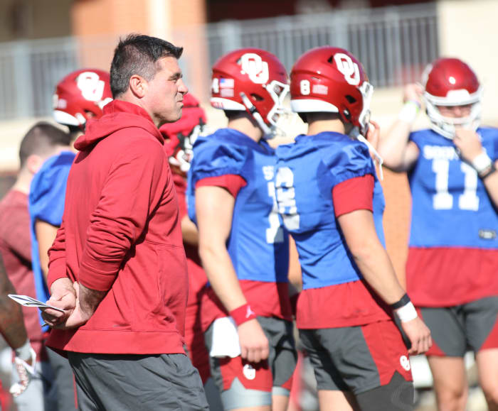 Report: Oklahoma Promoting Seth Littrell, Joe Jon Finley to Co ...