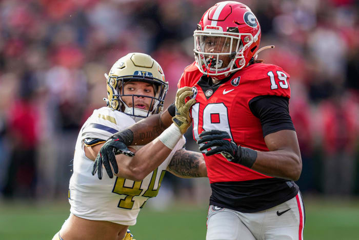 Kyle Efford Talks Competition To Be One Of The New Starting Linebackers ...