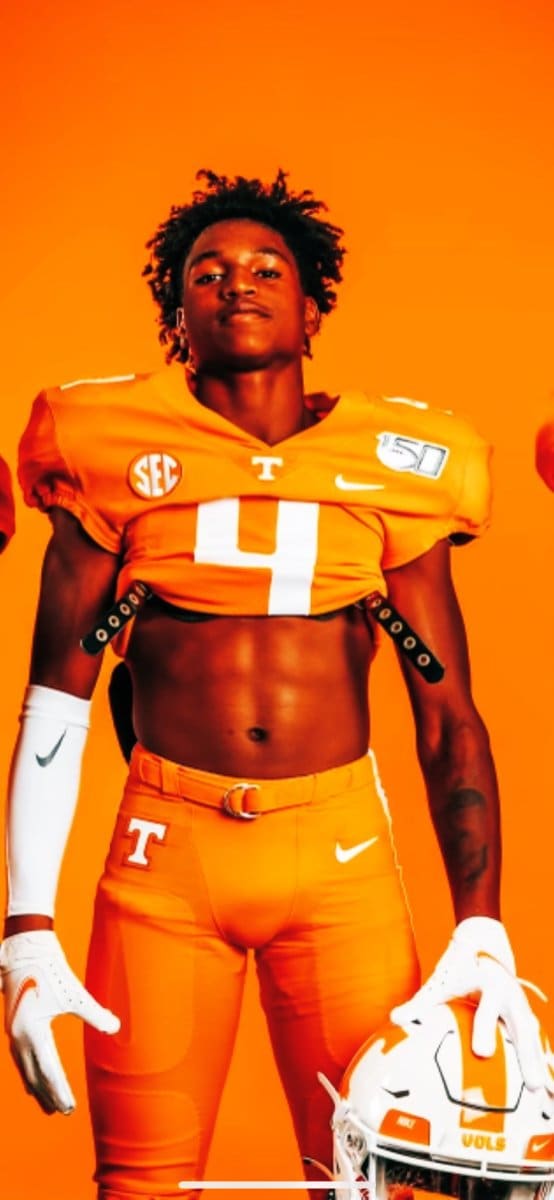 Shamar Arnoux Commits To Tennessee Football - Sports Illustrated ...