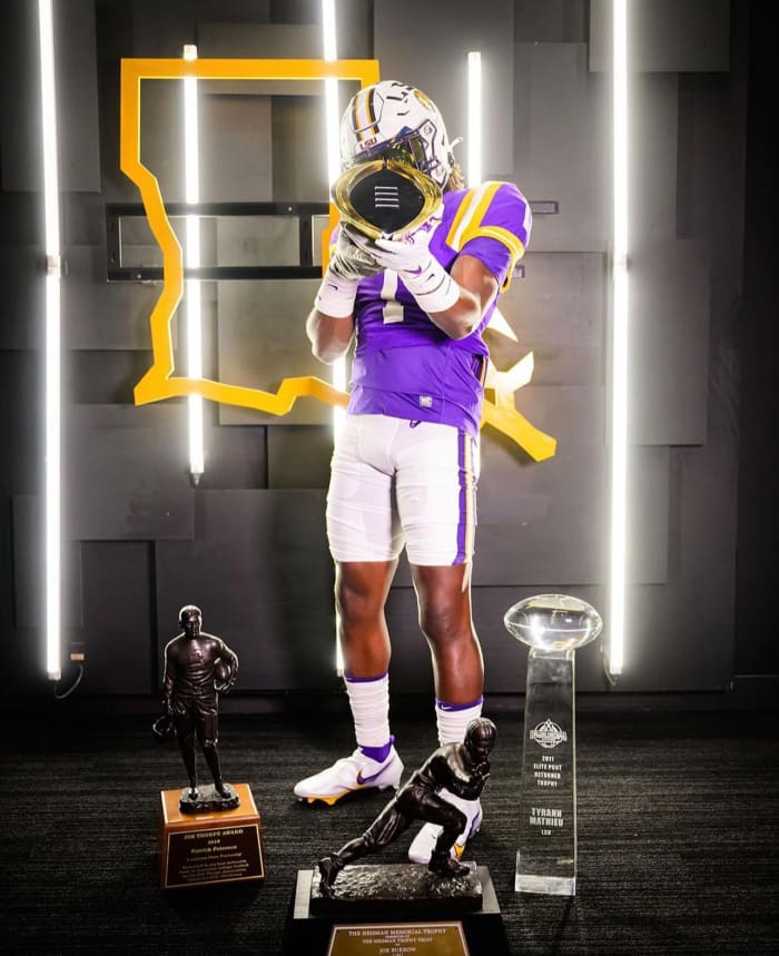 LOOK: LSU Hosts No. 1 Athlete Terry Bussey for Visit to Baton Rouge ...