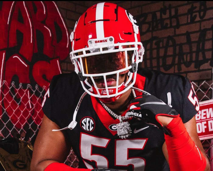 2024 Offensive Tackle Michael Uini Commits to Georgia Football - Sports ...