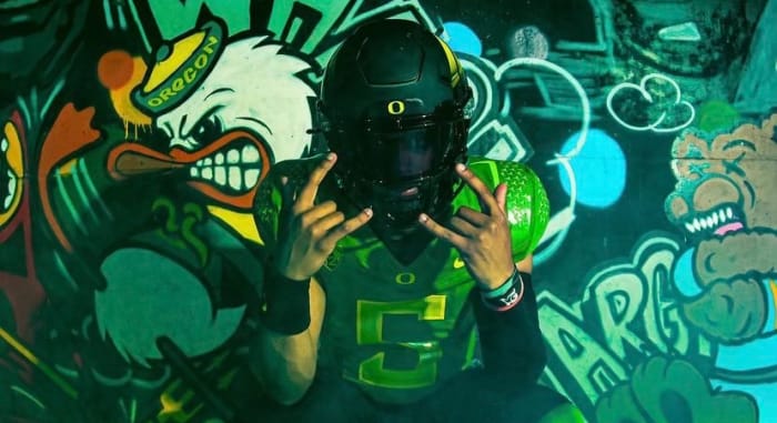 2023 Quarterback Recruit Dante Moore Details Oregon Football Commitment ...