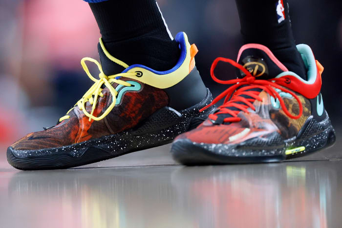 Ranking Paul George's Best Nike Sneakers of 2021-22 Season - Sports ...