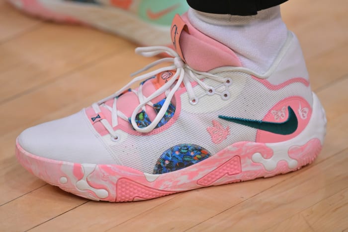 Ranking Paul George's Best Nike Sneakers of 2021-22 Season - Sports ...