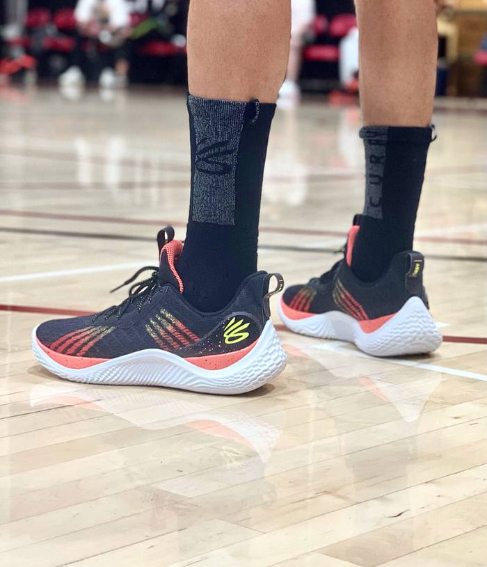 Stephen Curry Debuts Curry 10 Sneakers - Sports Illustrated FanNation ...