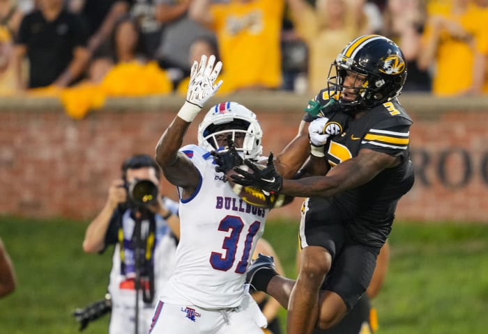 WATCH: Missouri Tigers Freshman WR Luther Burden Catches First Career ...