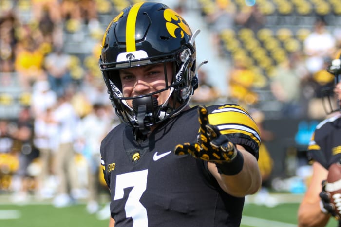 Iowa Football Releases New Depth Chart - Sports Illustrated Iowa ...