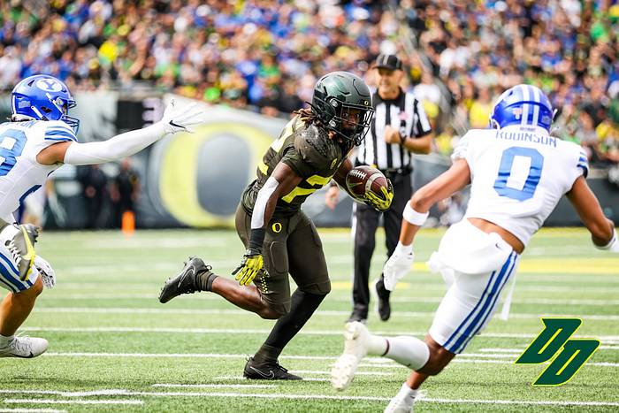Oregon Ducks vs. BYU Cougars Photo Gallery - Sports Illustrated Oregon ...