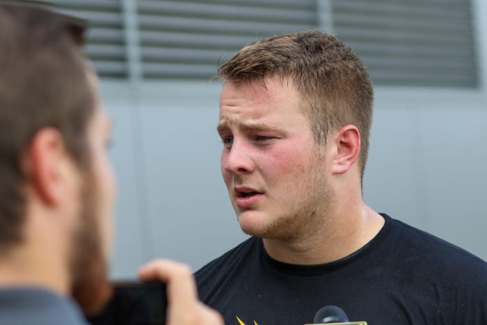 Iowa's Young O-Line Takes Advantage of Delays - Sports Illustrated Iowa ...