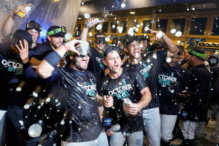As Mariners playoff drought ends, celebration begins - Sports Illustrated