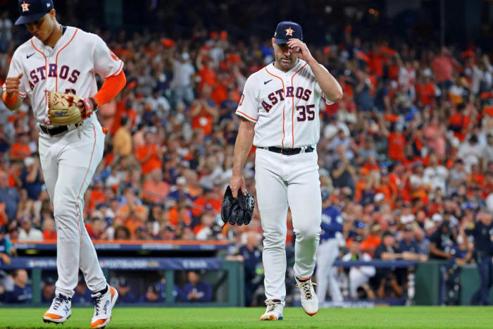 Houston Astros' Yordan Álvarez Walks Off Seattle Mariners to Take Game 1 - Sports Illustrated ...