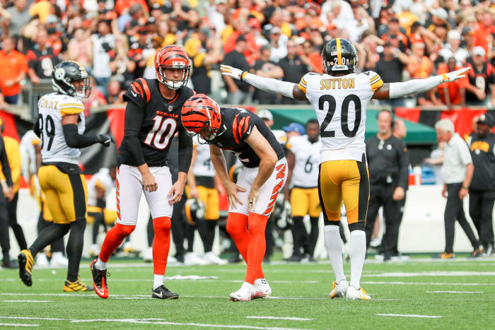 NFL Long Snappers: The position’s evolution, politics and economics ...