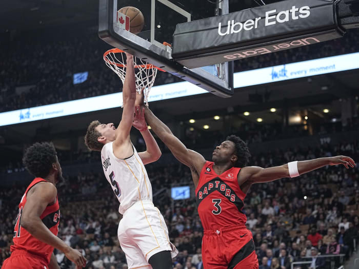 A Look At Miami Heat Rookie Nikola Jovic's First Start - Sports ...