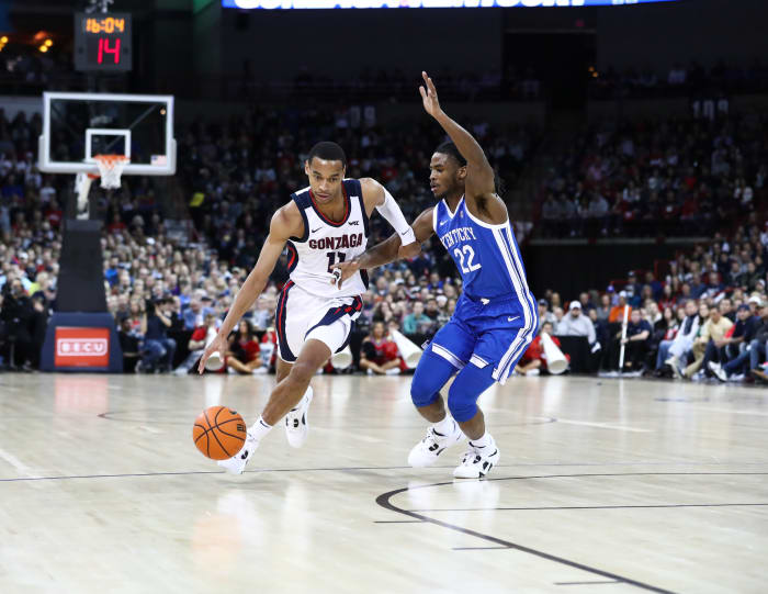Look: Photo gallery from Gonzaga's win over Kentucky at Spokane Arena ...