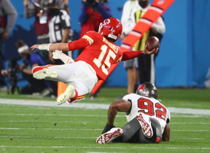 How Chiefs QB Patrick Mahomes made football easier—with basketball ...