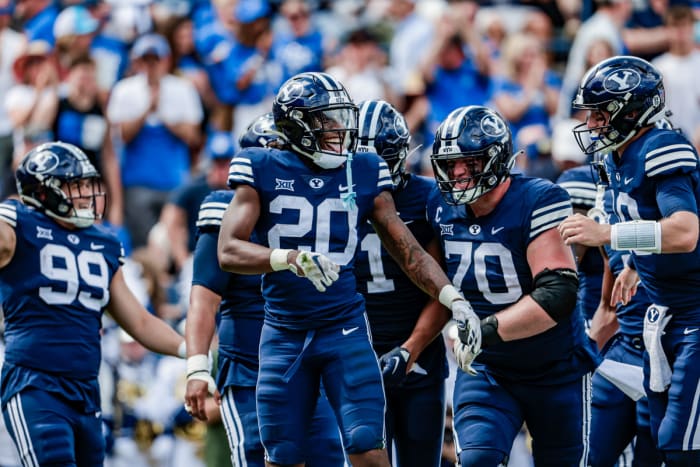 BYU Unveils Uniform Combination for Road Test at Arkansas - BYU Cougars ...