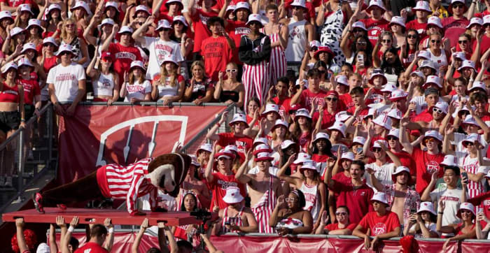How Wisconsin Badgers Fans Tailgate Differently: A Unique Game Day ...