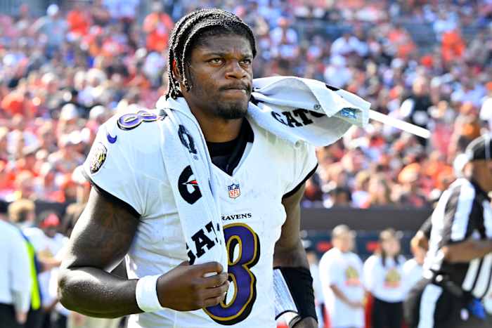Baltimore Ravens' Lamar Jackson: Best 'Dual Threat' QB in NFL? - Sports ...