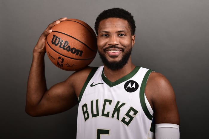 Will Malik Beasley be the fifth starter of the Milwaukee Bucks ...