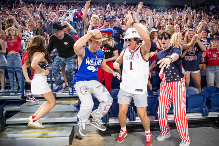 Photos: Gonzaga basketball fans get first look at revamped team during ...