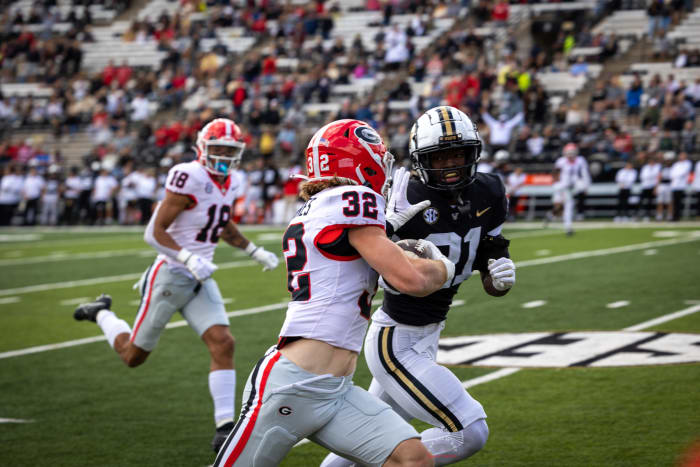 Georgia Football Photos - Dawgs Handle Business vs Vanderbilt - Sports ...