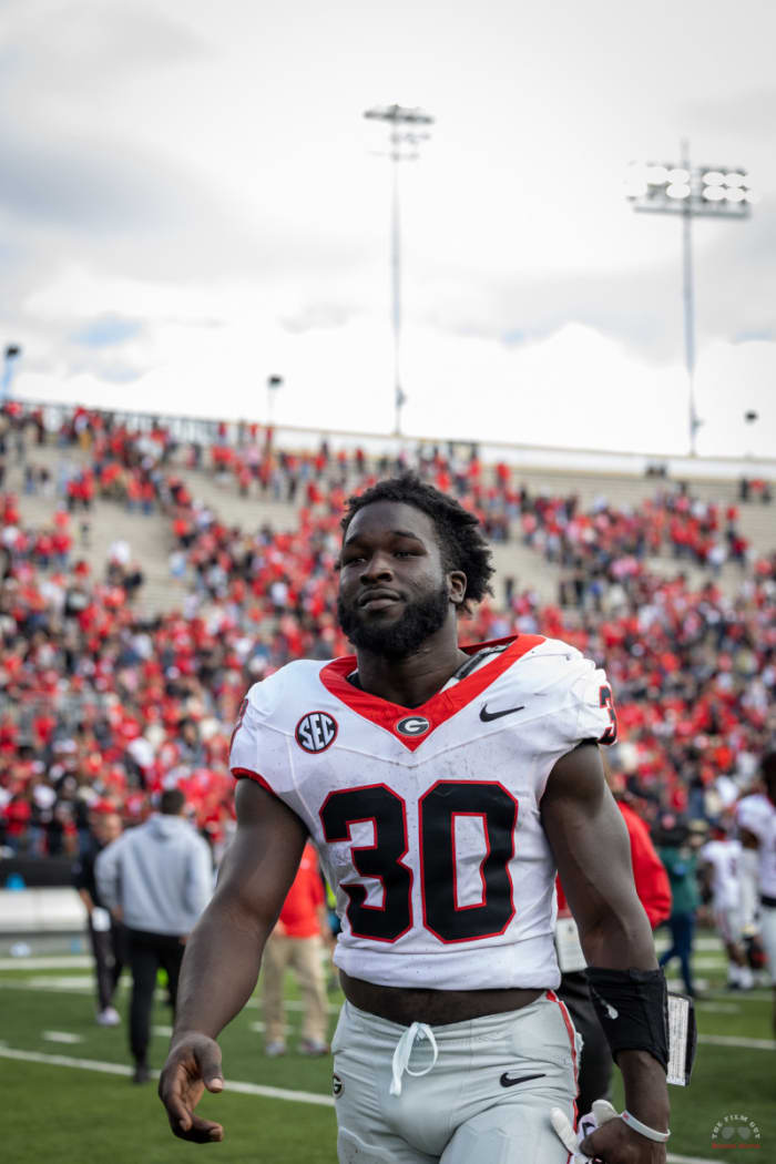 Georgia Football Photos - Dawgs Handle Business vs Vanderbilt - Sports ...