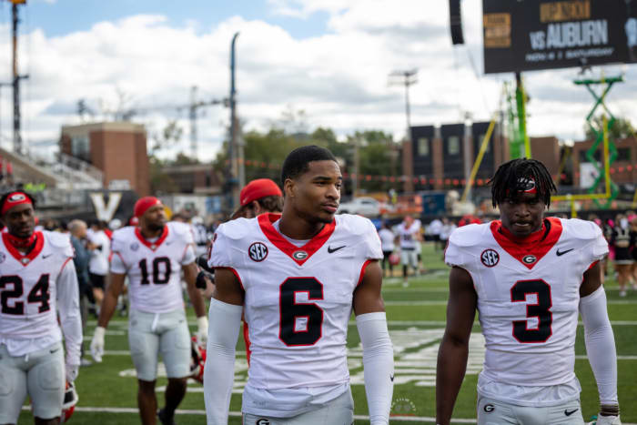 Georgia Football Photos - Dawgs Handle Business vs Vanderbilt - Sports ...