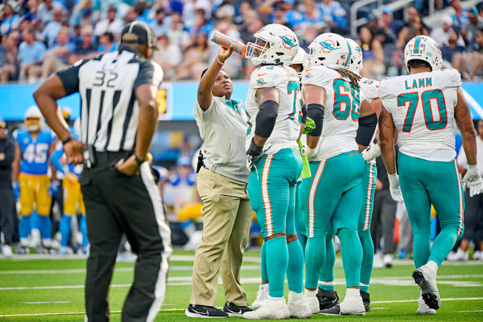 How an NFL Sideline Works: A Behind-the-Scenes Look at the Dolphins ...
