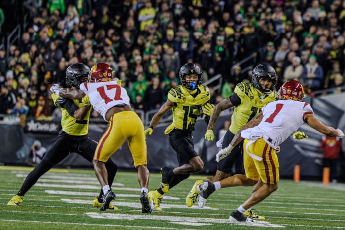 Oregon Football: Oregon WR Tez Johnson Undecided on 2024 NFL Draft ...