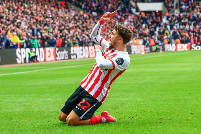 Seven stats that show Adil Aouchiche should be starting for Sunderland ...