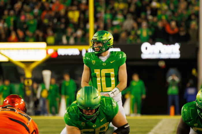 Oregon Football: No. 6 Oregon Ducks Rout No. 16 Oregon State Beavers to ...