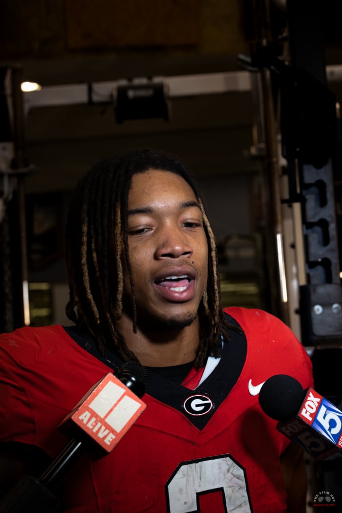 Georgia vs Georgia Tech Photos From the Matchup, Bulldogs Rush to Win ...