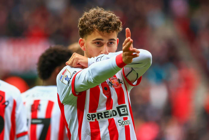 Direct replacement or tactical tweak? Five options for Sunderland in ...