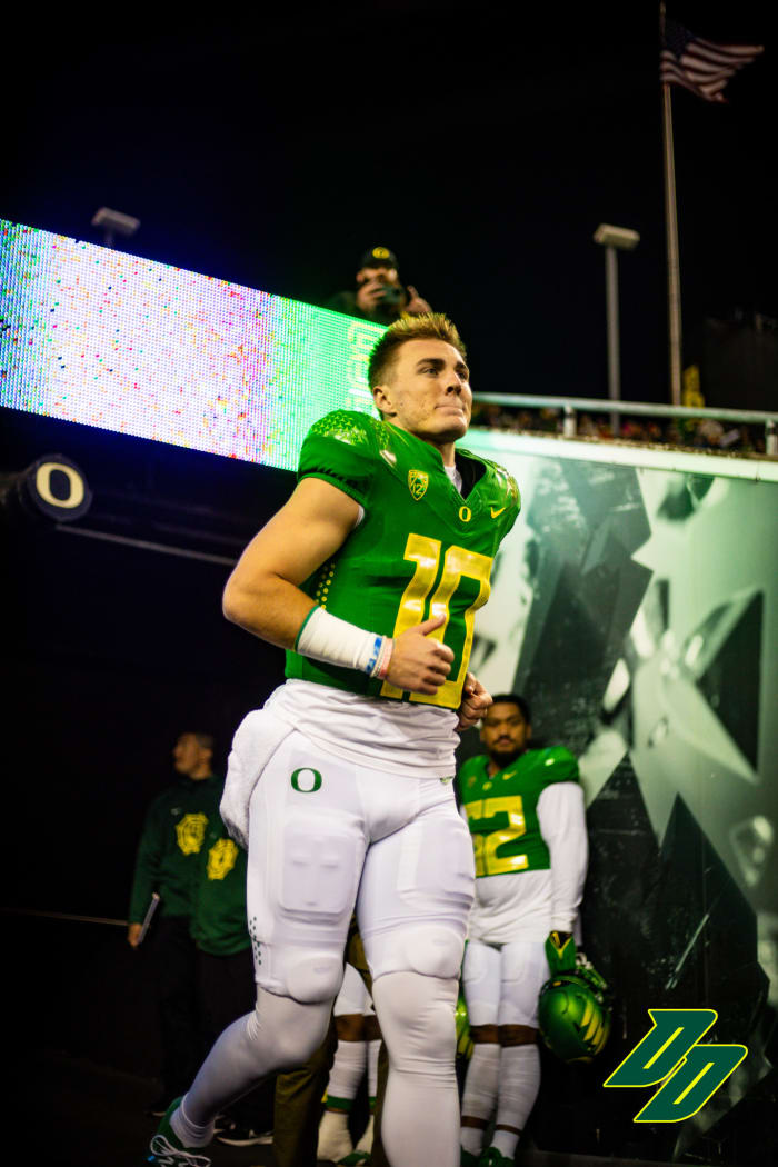 Oregon Football: Why Dan Lanning Thinks Oregon QB Bo Nix Should Win the Heisman Trophy - Sports ...