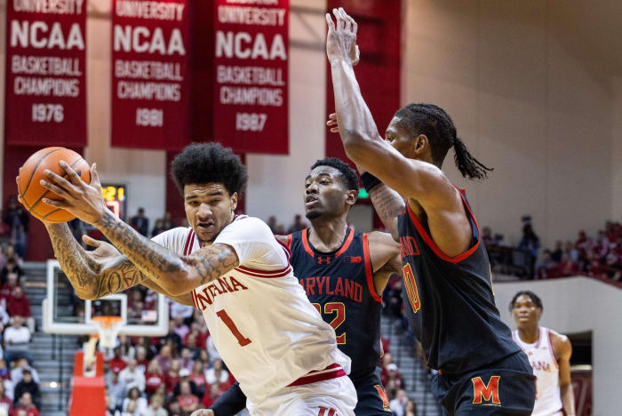 Indiana Center Kel'el Ware Responds to Physicality, Wins First Big Ten ...