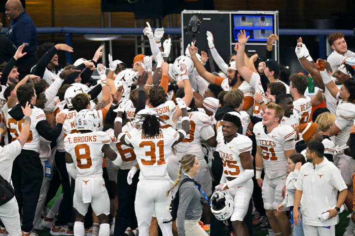 The Texas Longhorns Deserve A Spot In The College Football Playoff ...