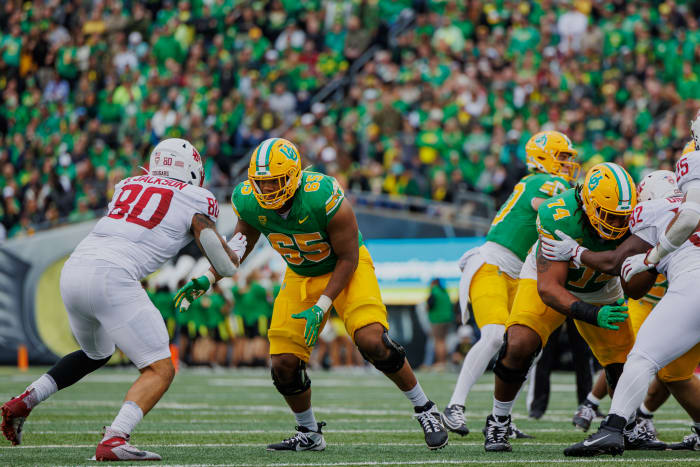 Oregon Football: Two Oregon Players Land on ESPN's Way-Too-Early All ...