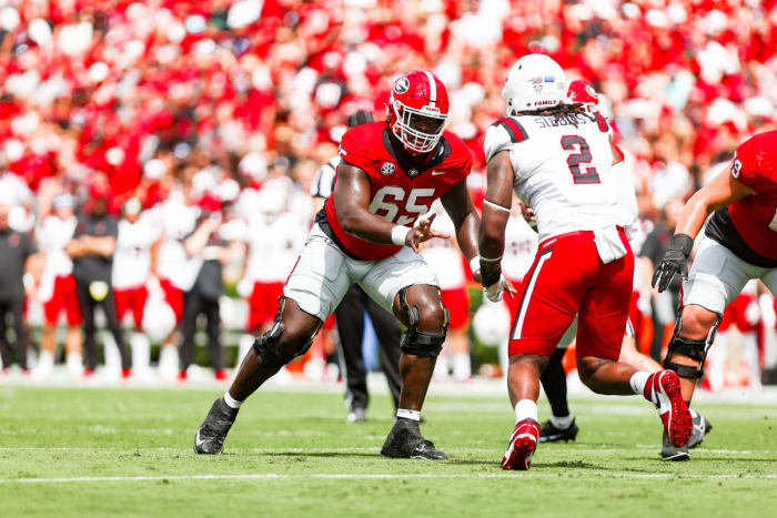 Georgia Football Offensive Lineman Amarius Mims Announces 2024 NFL ...