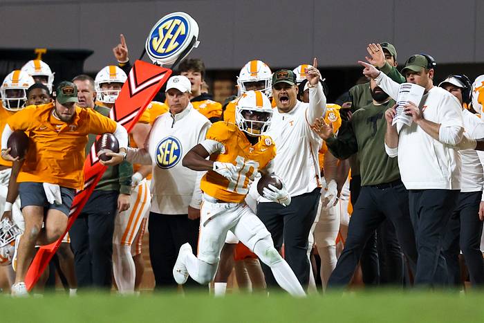 Tennessee Football Reveals Jersey Combination For Citrus Bowl - Sports ...