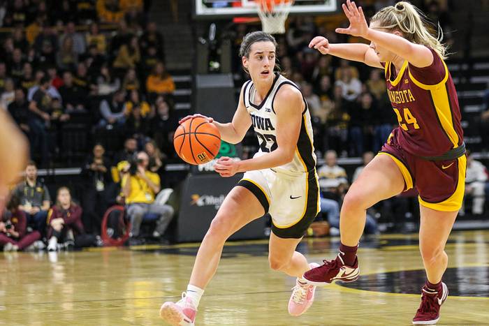 Caitlin Clark Sets Assist Record in Hawkeye Win - Sports Illustrated ...