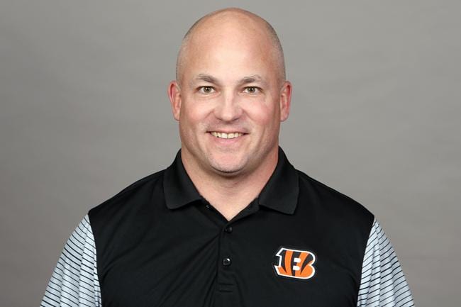 Every NFL Play Is a Brutal Game of Chess - Sports Illustrated