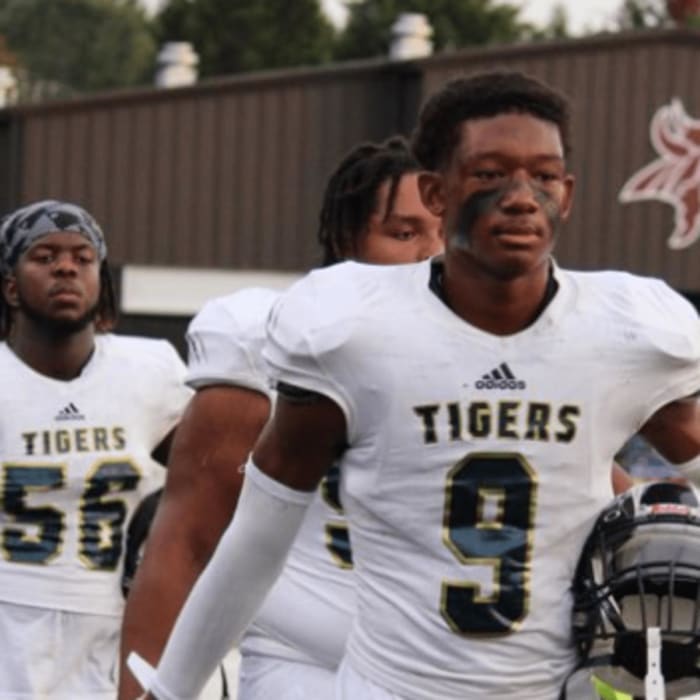 Class of 2021 CB Kani Walker commits to Louisville - Sports Illustrated ...