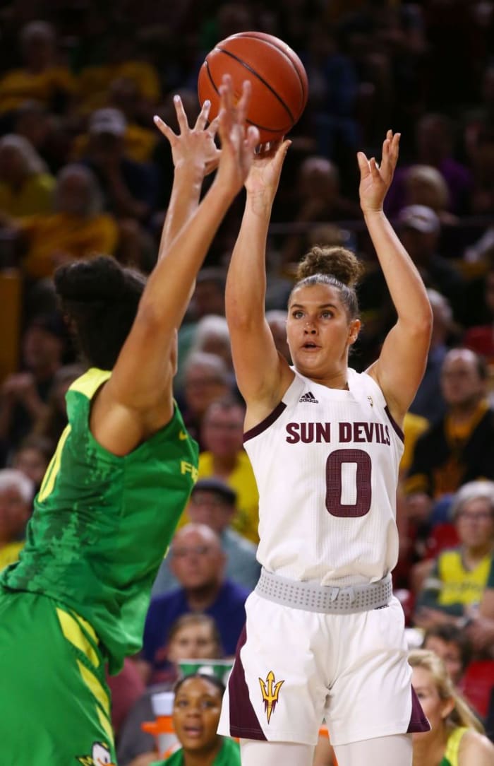 What Taya Hanson's Commitment Means for Oregon Ducks Women's Basketball ...
