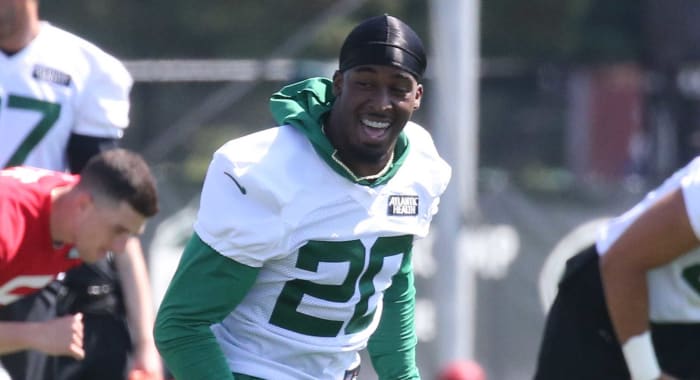 Rookie Running Backs ADPs in High Stakes Fantasy Leagues: Breece Hall ...