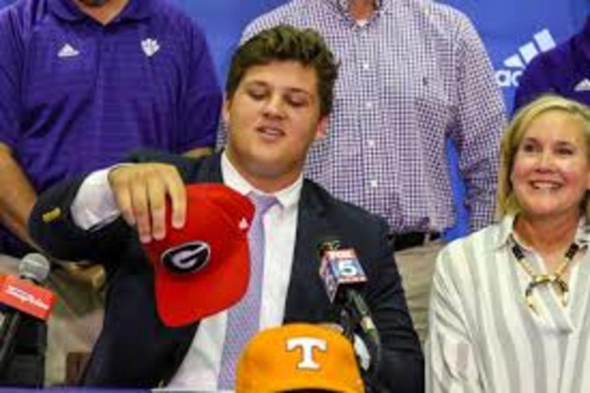 Georgia Football Loses Tate Ratledge to Injury - Sports Illustrated ...