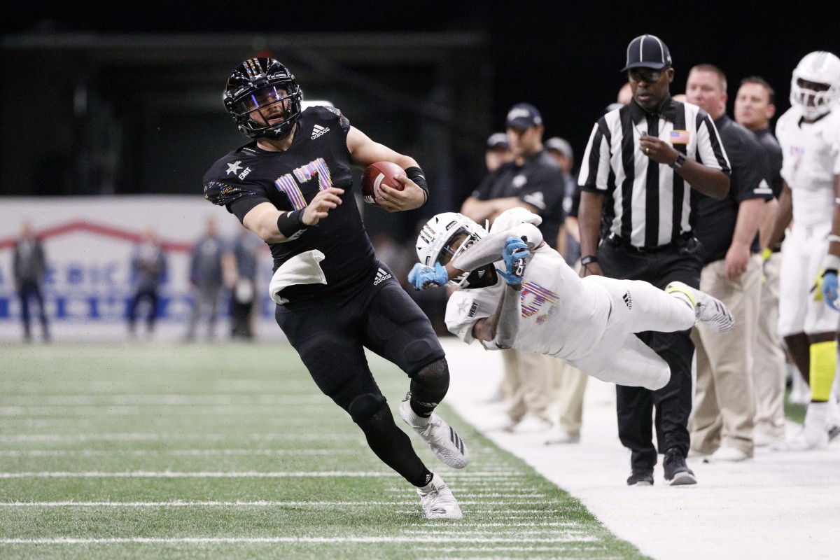 With Sam Howell taking first-team reps for Heels, teammates say QB has ...