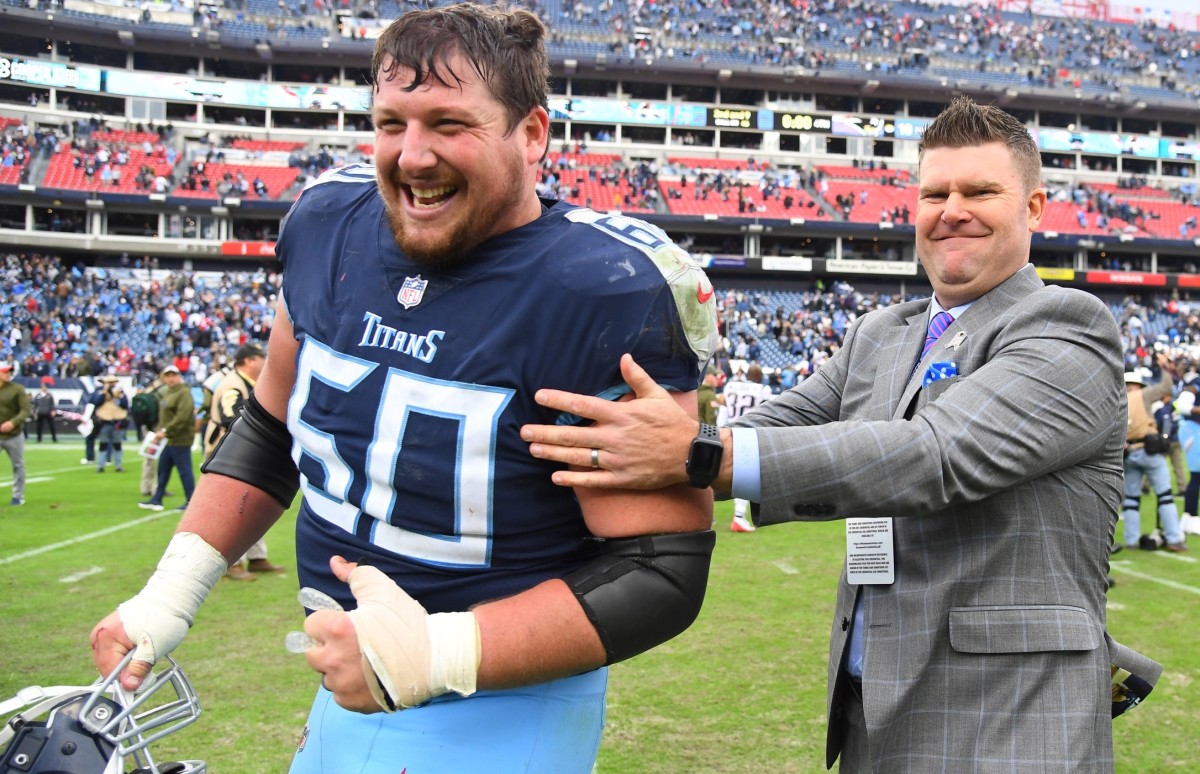 Contract extension means Ben Jones stays put with Tennessee Titans ...
