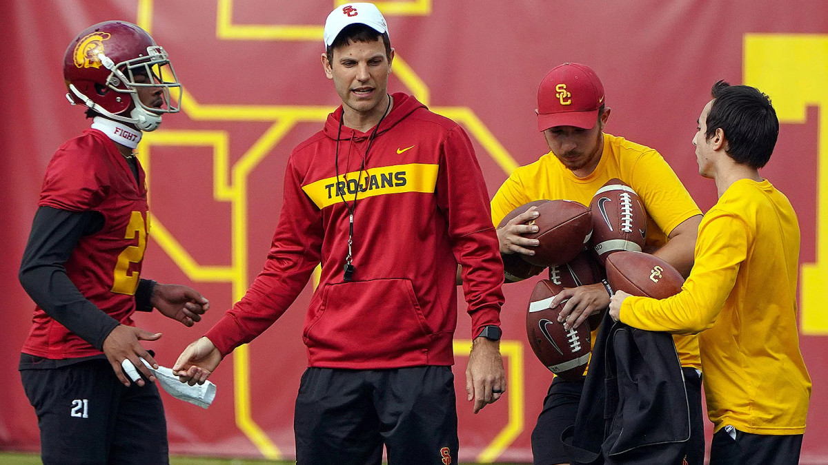 Q&A with USC offensive coordinator Graham Harrell - Sports Illustrated ...